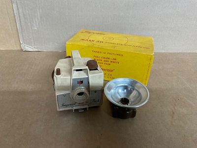 Lot 23 - Imperial Camera with Box | Allens Auctions