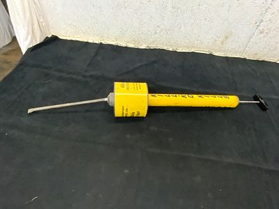 Lot 843 - Kill-Ko Hand-Pump Insecticide Dispenser | Allens Auctions