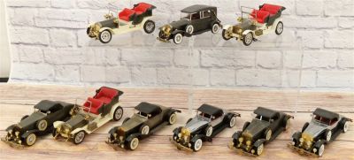 Lot 91 - Lot of 9 Antique Car Novelty Radios - Bodnar's Auction ...