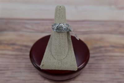Lot 53 - 14K & Diamond Ladies Ring - Bodnar's Auction | bodnarsauction.com
