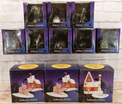 Lot 161 - Lot of 11 Nightmare Before Christmas Georama Puzzle Figurine ...