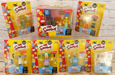 Lot 242 - Lot of The Simpsons Interactive Figures by Playmates - Bodnar ...