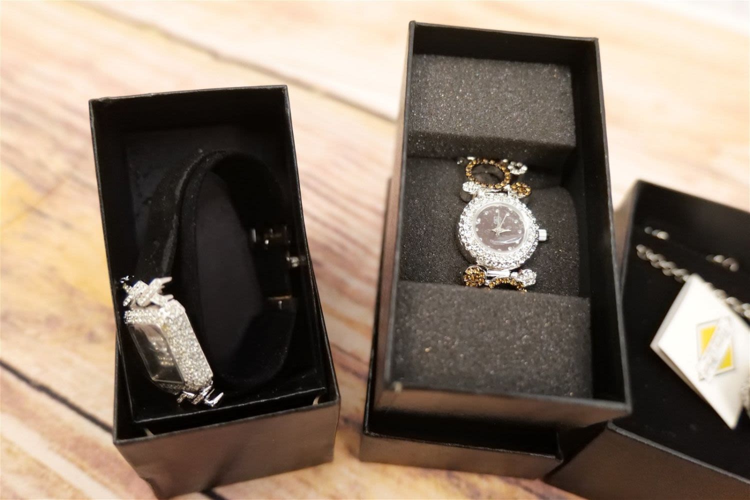 Lot 155 - Lot of Victoria Wieck Watches - Bodnar's Auction ...