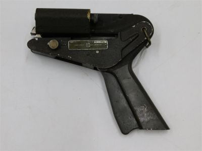 Lot 158 - Army Medical Addressograph Model 70 - Bodnar's Auction ...