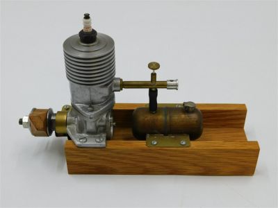 Lot 162 - Vintage Gas Powered Model Airplane Engine - Bodnar's Auction ...