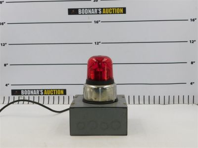 Lot 79 - Vintage Roto Beam Emergency Light - Bodnar's Auction ...