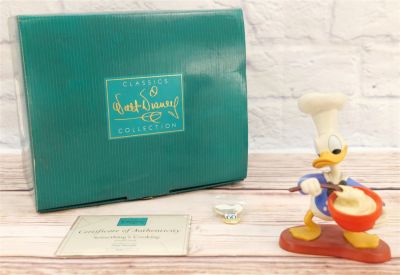 Lot 87 - WDCC "Something's Cooking" Donald Duck Figure - Bodnar's ...