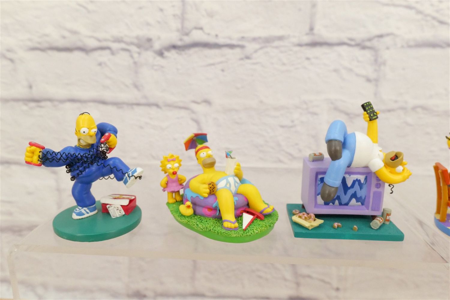 Lot 208 - Lot of 6 Hamilton Collection Simpsons Figurines - Bodnar's ...