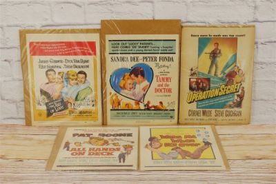 Lot 12 - Lot of 5 Lobby Cards - Bodnar's Auction | bodnarsauction.com
