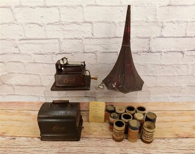 Lot 107 - Edison Gem Cylinder Phonograph Model D - Bodnar's Auction ...