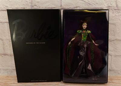 Lot 65 - Empress of the Aliens Barbie Doll - Bodnar's Auction ...