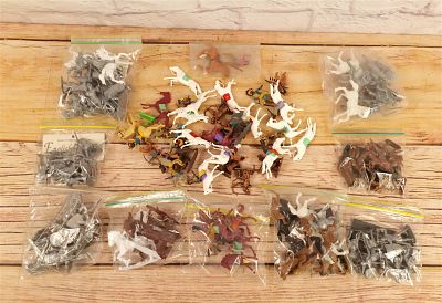 Lot 248 - Lot of Plastic Figures - Bodnar's Auction | bodnarsauction.com
