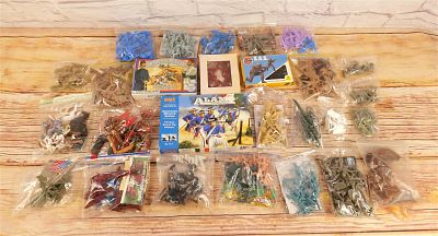 Lot 252 - Mixed Lot of Plastic Figures - Bodnar's Auction ...