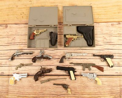 Lot 281 - Lot of Replica Guns - Bodnar's Auction | bodnarsauction.com