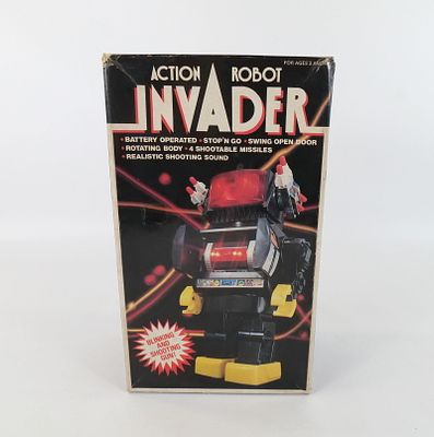 Lot 198 - Kamco Action Robot Invader - Bodnar's Auction | bodnarsauction.com