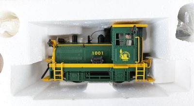 Lot 228 - K-Line CNJ Plymouth Switcher - Bodnar's Auction ...