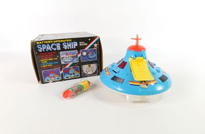 Lot 212 - Battery Operated Space Ship - Bodnar's Auction ...