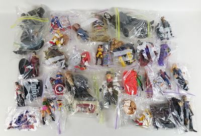 Lot 253 - Large Lot of Loose Action Figures - Bodnar's Auction ...
