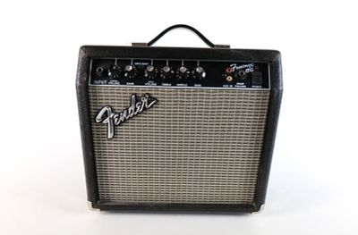 Lot 217 - Fender Frontman 15G Guitar Amp - Bodnar's Auction ...