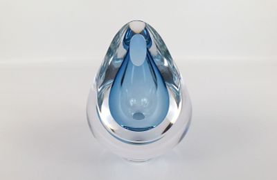 Lot 302 - Robert Deeble Studio Art Glass Abstract Table Sculpture Vase ...