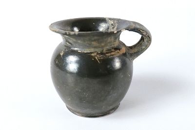 Lot 201 - Greek Apulian Antiquity - Black Glazed Pottery Olpe (Jug ...