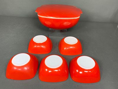 Lot 11457 - Vintage Set of Pyrex Covered Casserole and Rice Bowls ...