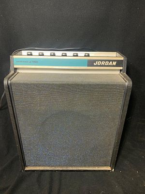 Lot 17511 - Vintage Jordan Entertainer J110 Amplifier | Burns Auction ...