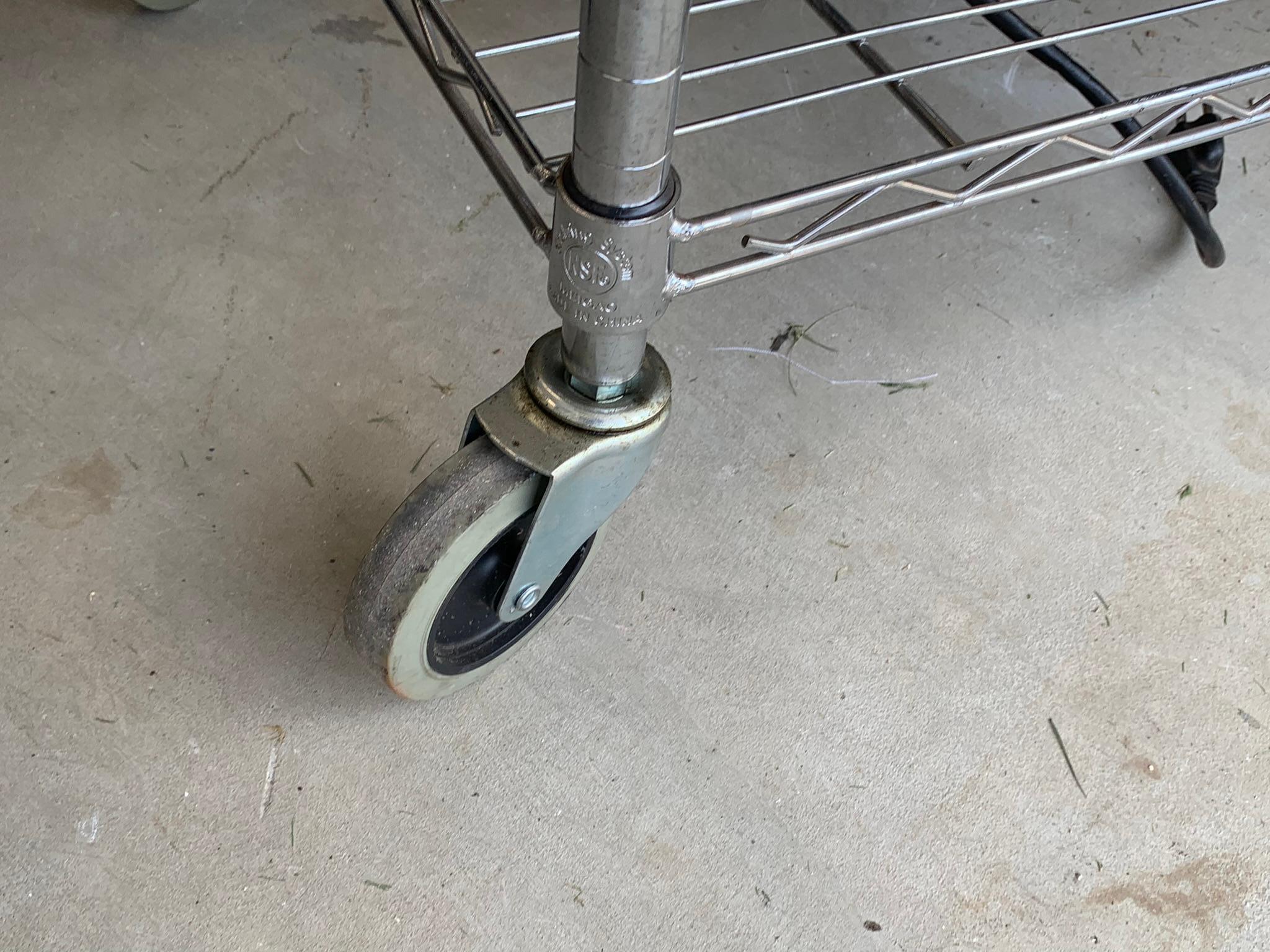 Lot 3069 - Metro Rolling Shelf Rack Unit | Burns Auction & Appraisal