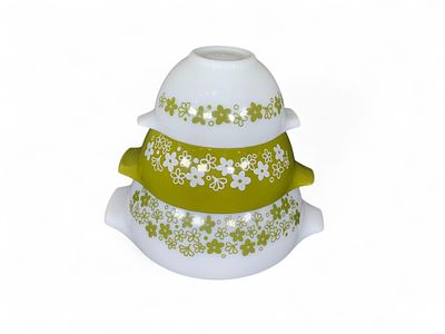 Lot 24101 - Pyrex Spring Blossom Crazy Daisy Nesting Bowls with Handles ...