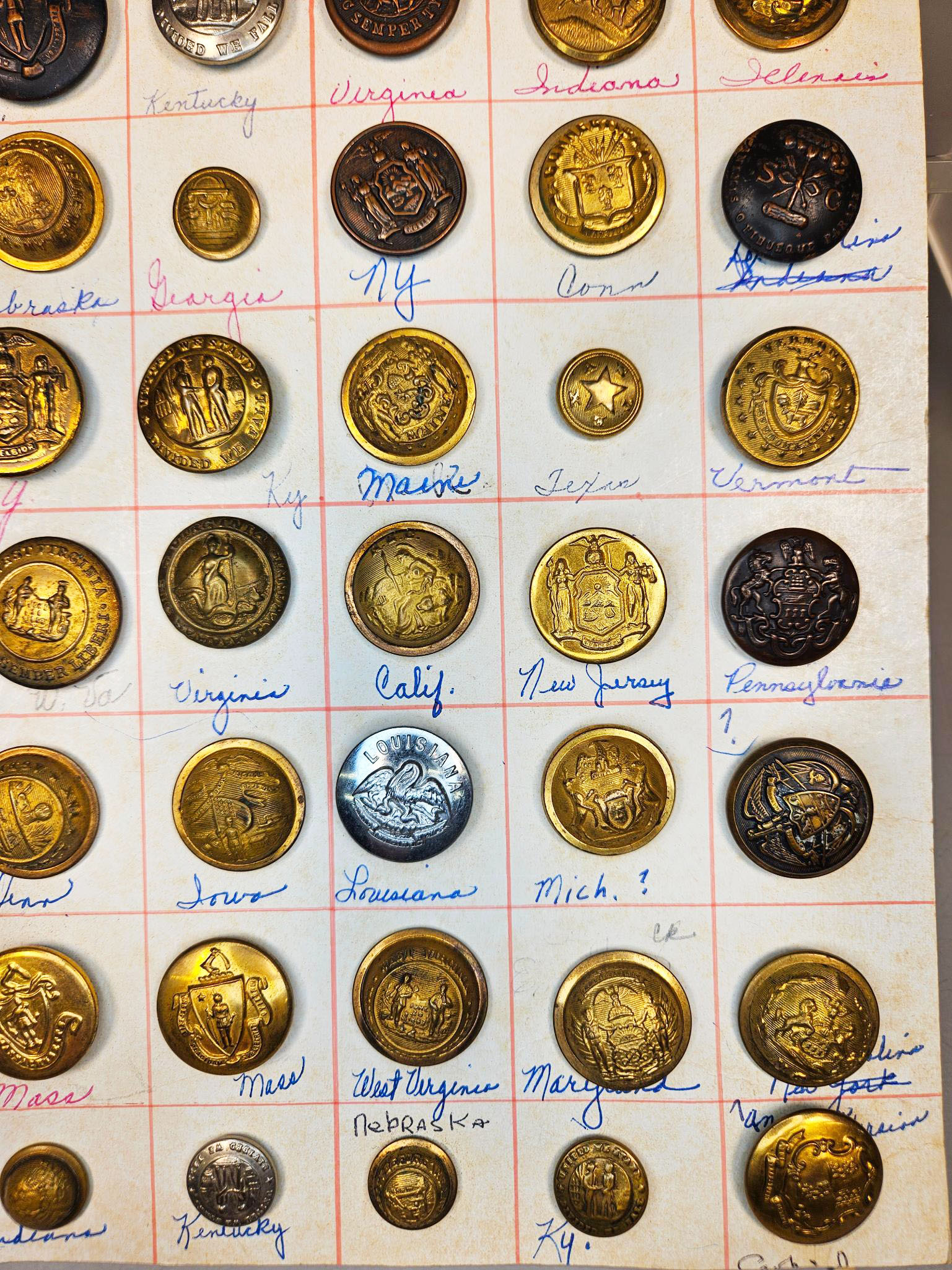 Lot 32111 - A Collection of Vintage U.S. State Seal and Military Buttons on Display Card | Burns ...