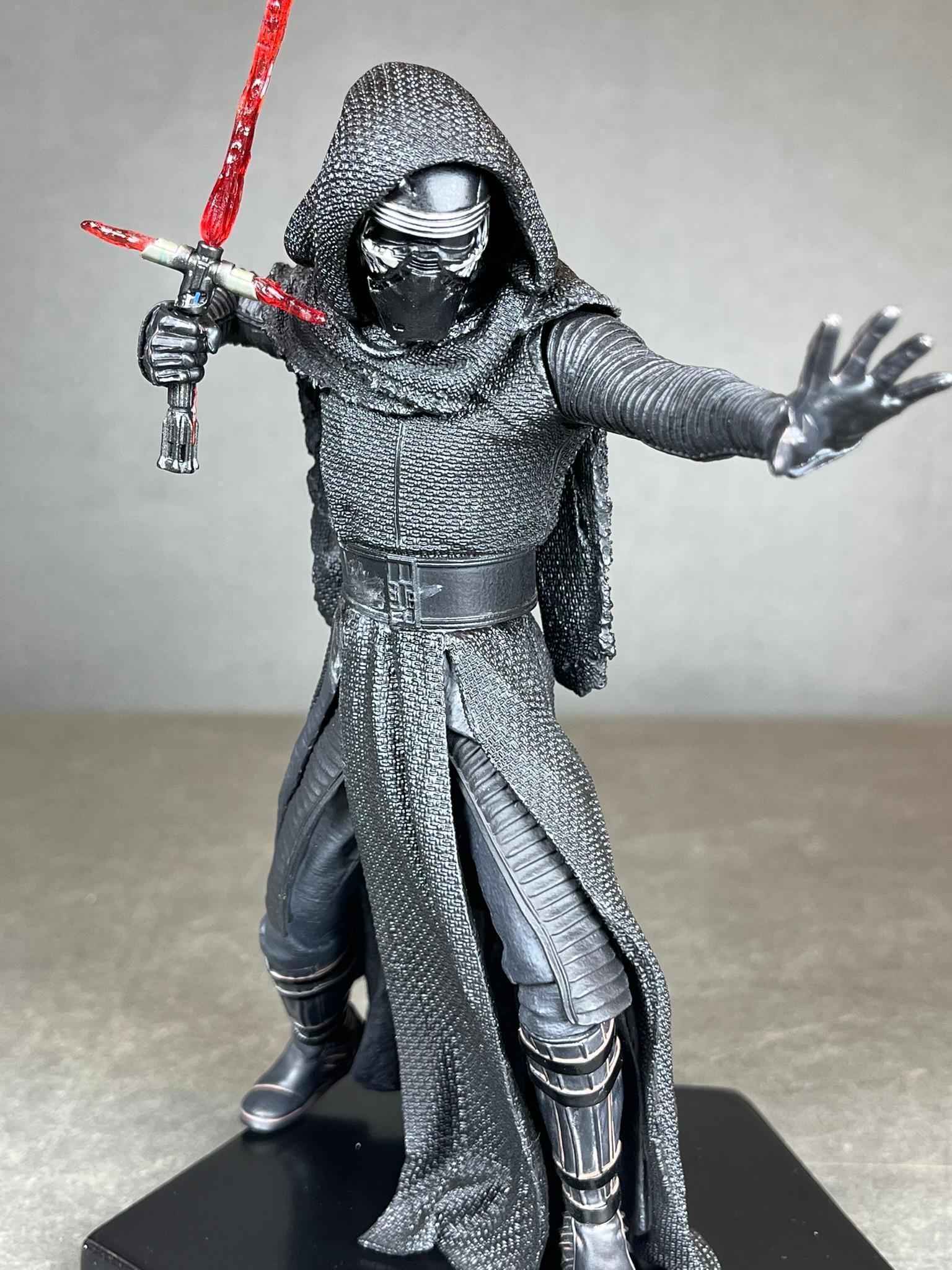Lot 35019 - Iron Studios Star Wars Kylo Ren 1/10 Scale Polystone Statue | Burns Auction & Appraisal