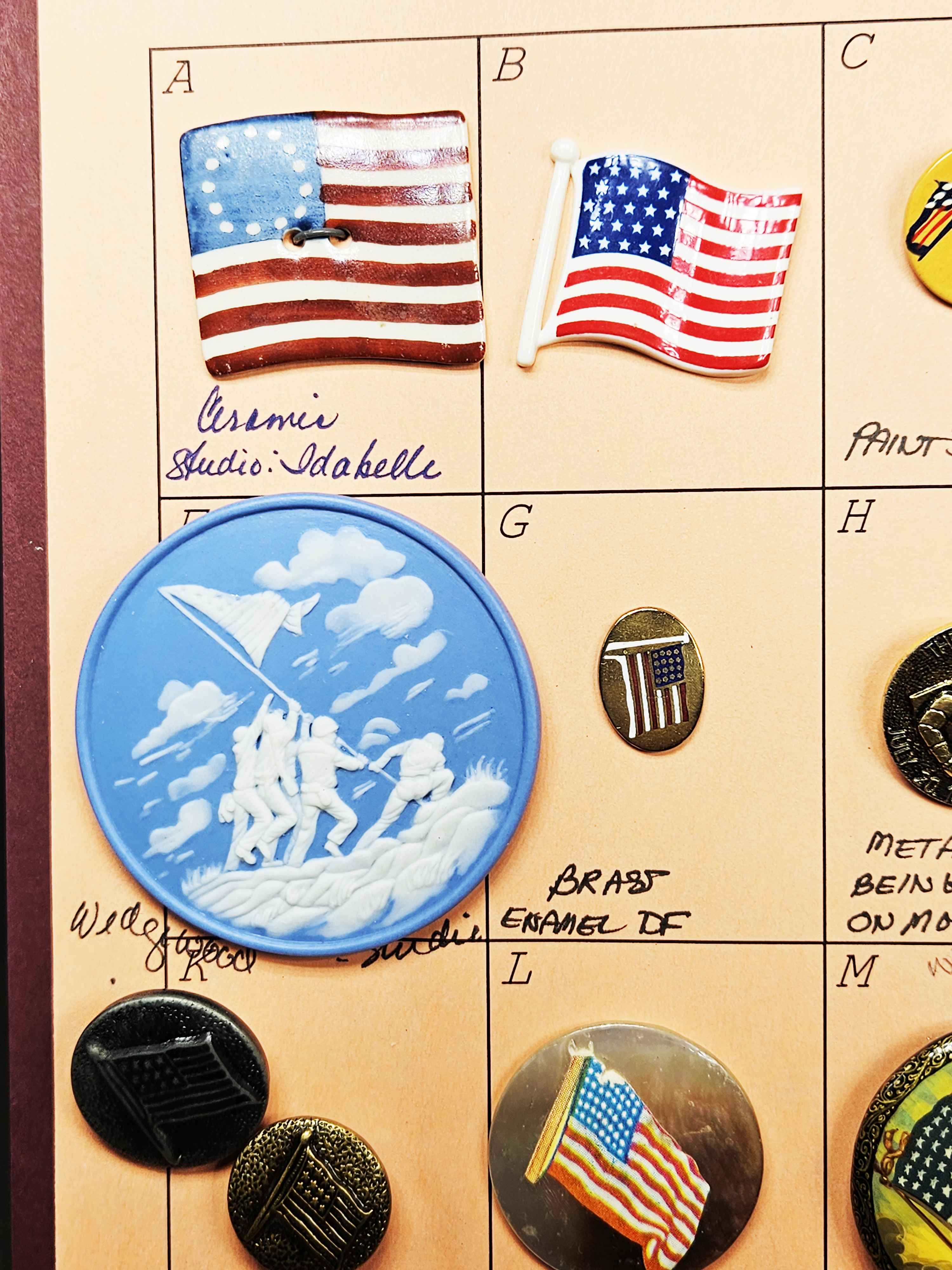 Lot 2855 - A Collection of Patriotic and Union Pin Back Buttons and ...