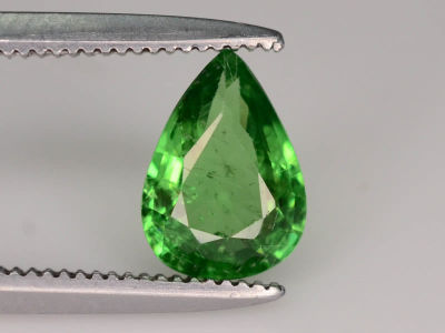 Lot 89 - NATURAL TSAVORITE - KENYA - 0.87 Cts - Certificate GFCO Swiss ...