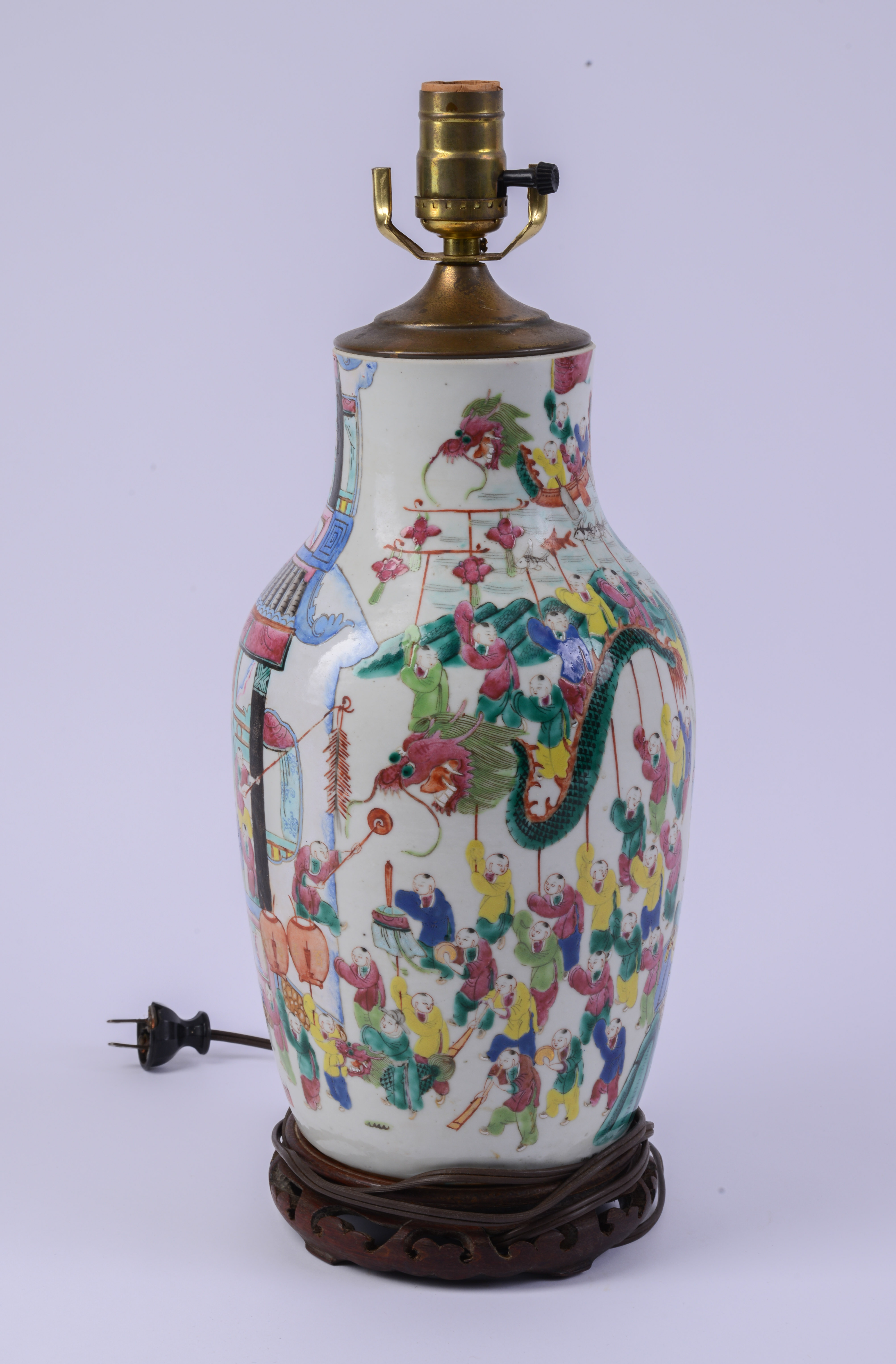 Lot 190 - Chinese Porcelain Table Length. | Chapel Street Auctions