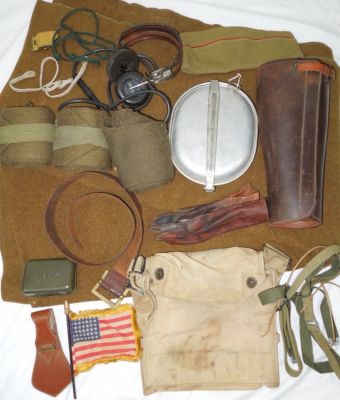 Lot 298 – WWI – WWII US Military Field Gear Uniform Items Lot – CNY ...