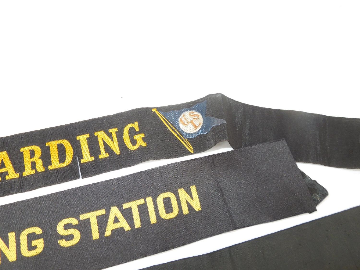 Lot 338 - WWI Era - 1930s British Royal & USN Navy Cap Hat Tallies ...