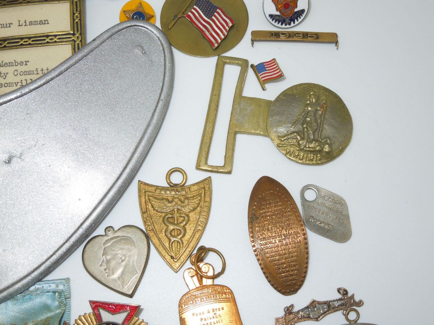 Lot 599 - Vintage 1800s - 1900s Lot Pins Ribbons Badges Eagles NRA ...