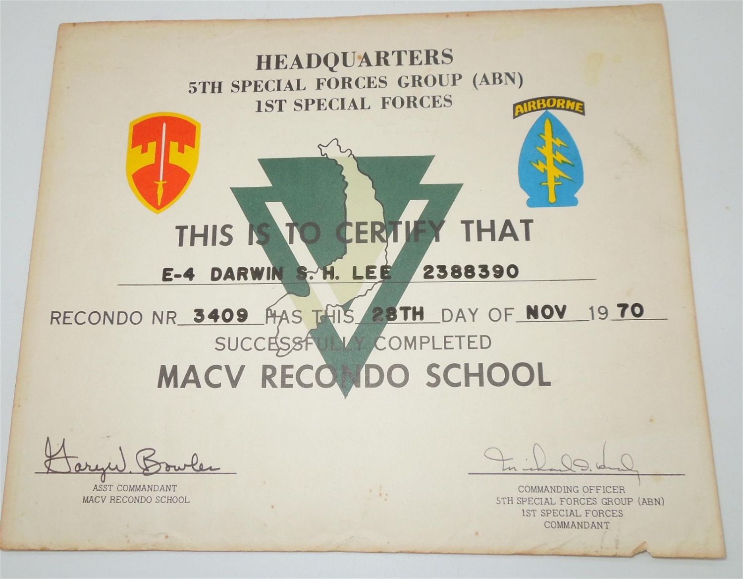 Lot 193 - 1970 Vietnam MAC-V RECONDO School 5th Special Forces ...