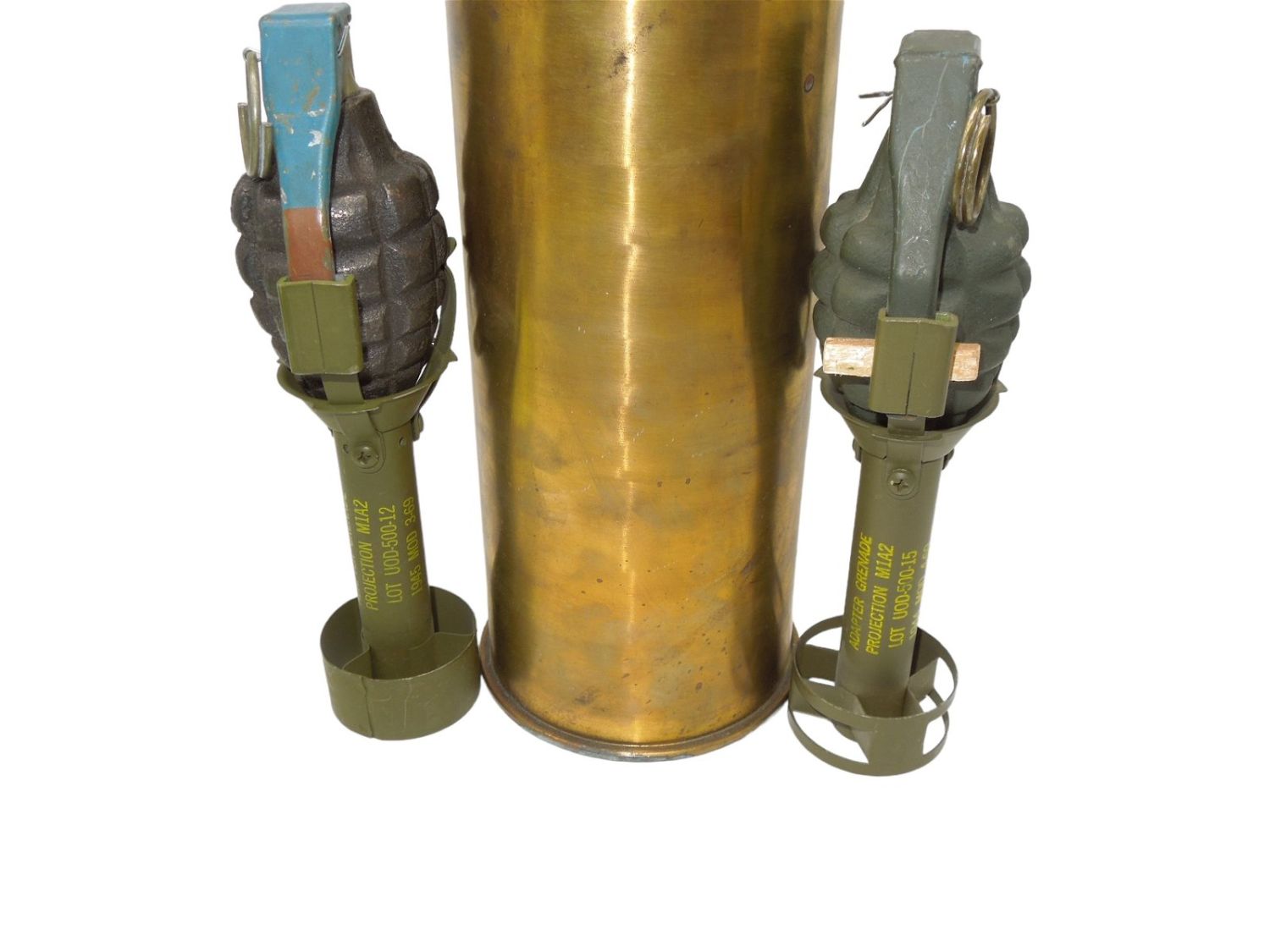 Lot 721 - WWII Era Inert 105mm Artillery Shell & 1944 & 1945 Rifle ...