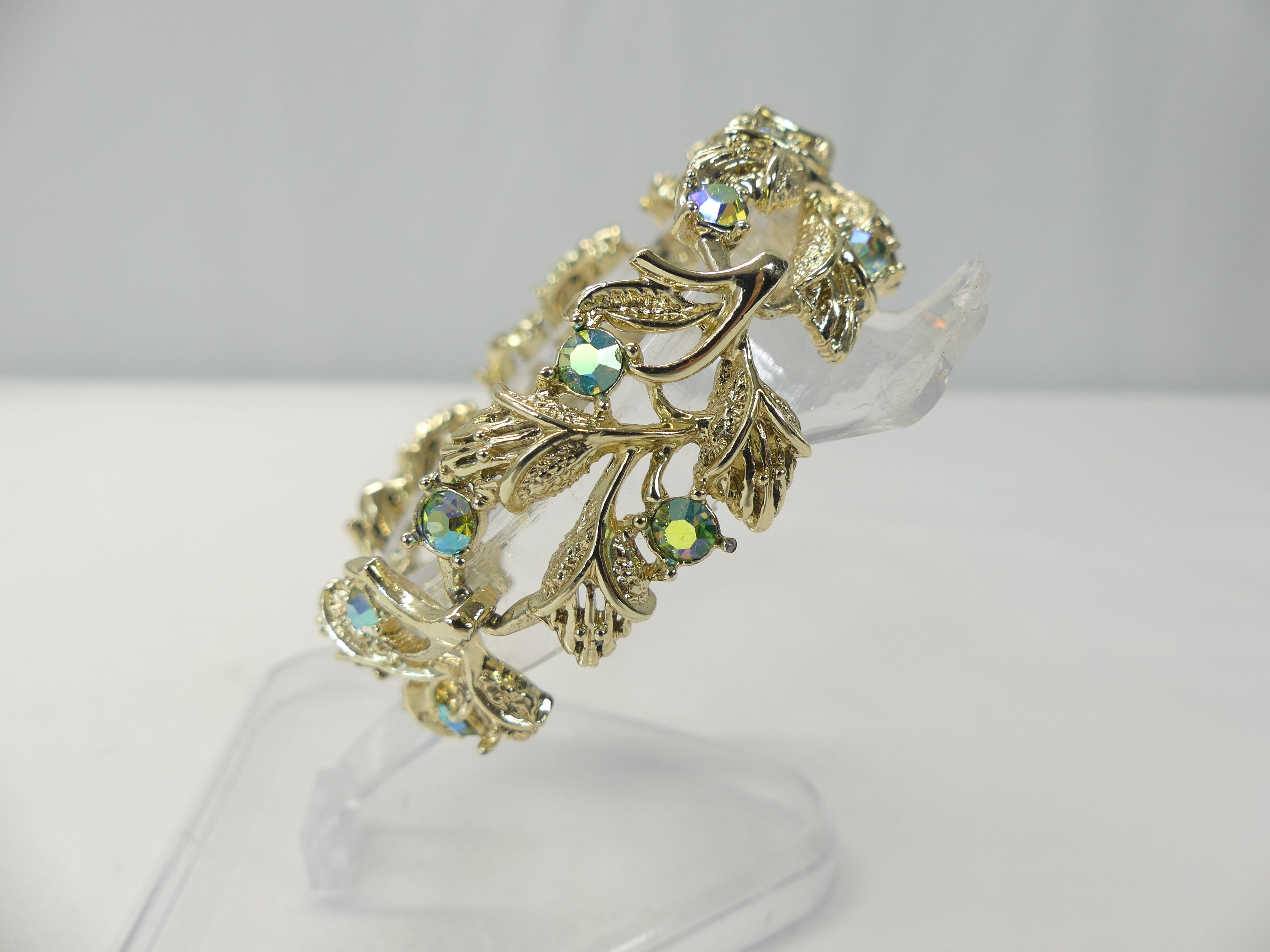 Lot 214 - Vintage Gold Tone Tulip Linked Bracelet with Blue Iridescent ...