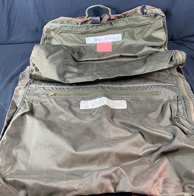 Lot 291 - USAF Test pilot Lt. Colonel Gay Edward Jones named Garment ...