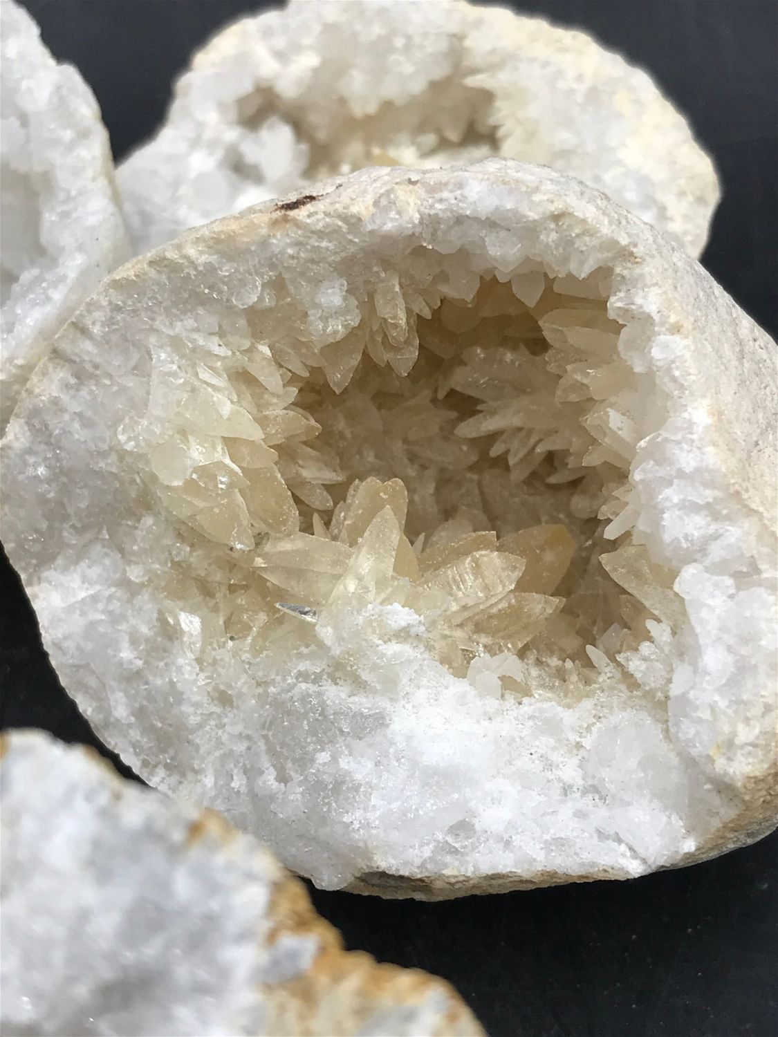 Lot 105 – Geode, Rock, Crystal, Natural, Collectible, Specimen ...