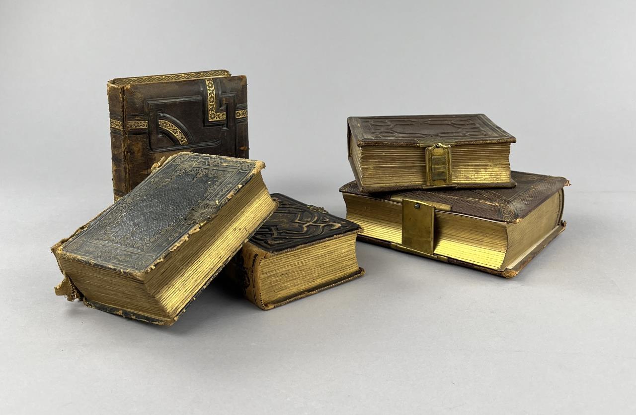 Lot 223 – 5 Antique Victorian Leather Bound Photo Albums | Epic ...