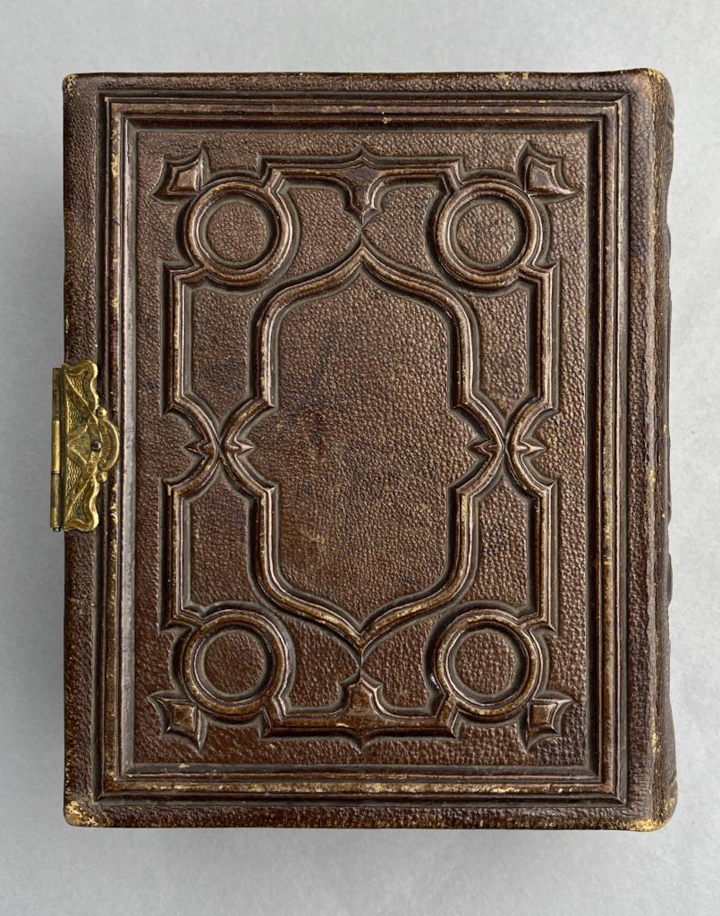 Lot 223 – 5 Antique Victorian Leather Bound Photo Albums | Epic ...