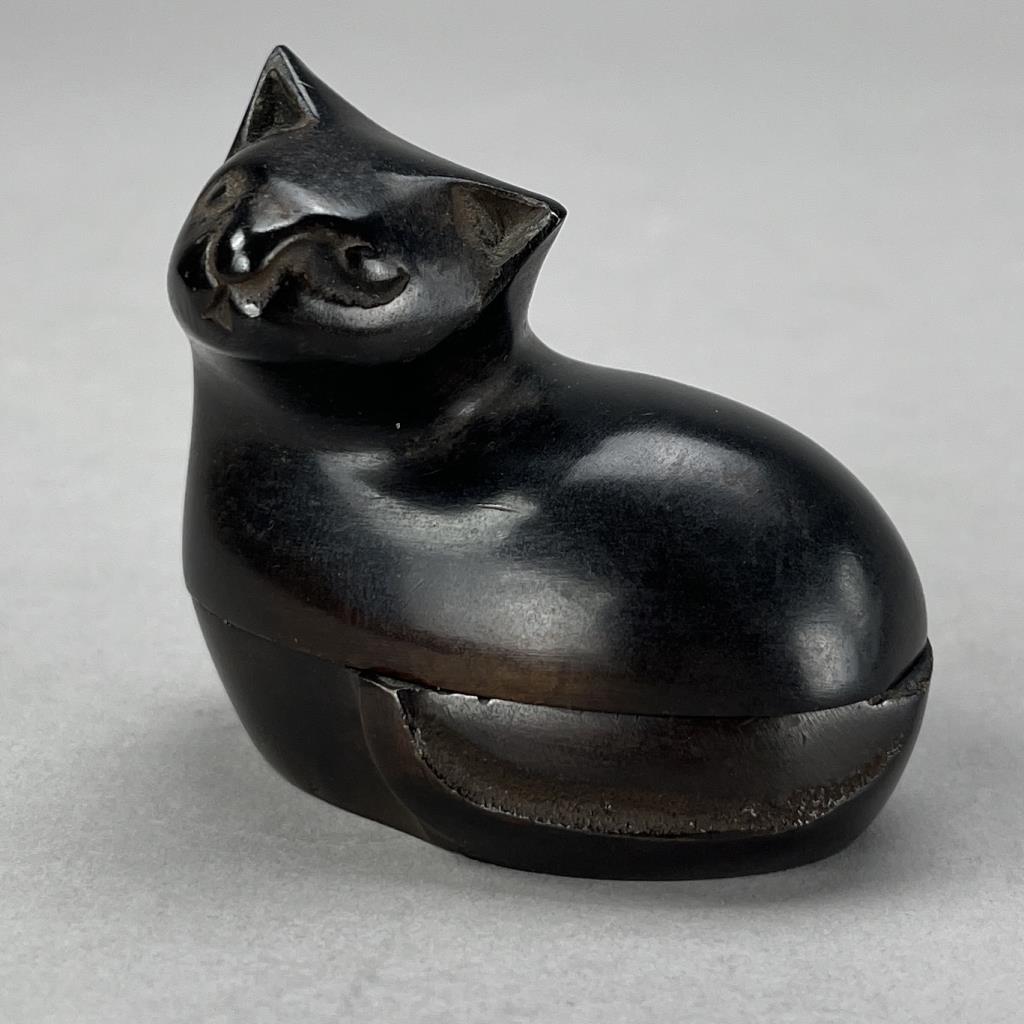 Lot 409 – Miniature Japanese Bronze Figural Cat Box | Epic Auctions ...