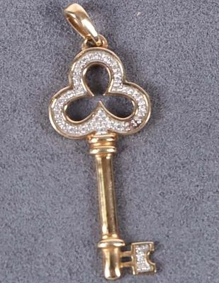 Lot 188206 - 10K YELLOW GOLD DIAMOND KEY LADIES PENDANT | Florida ...