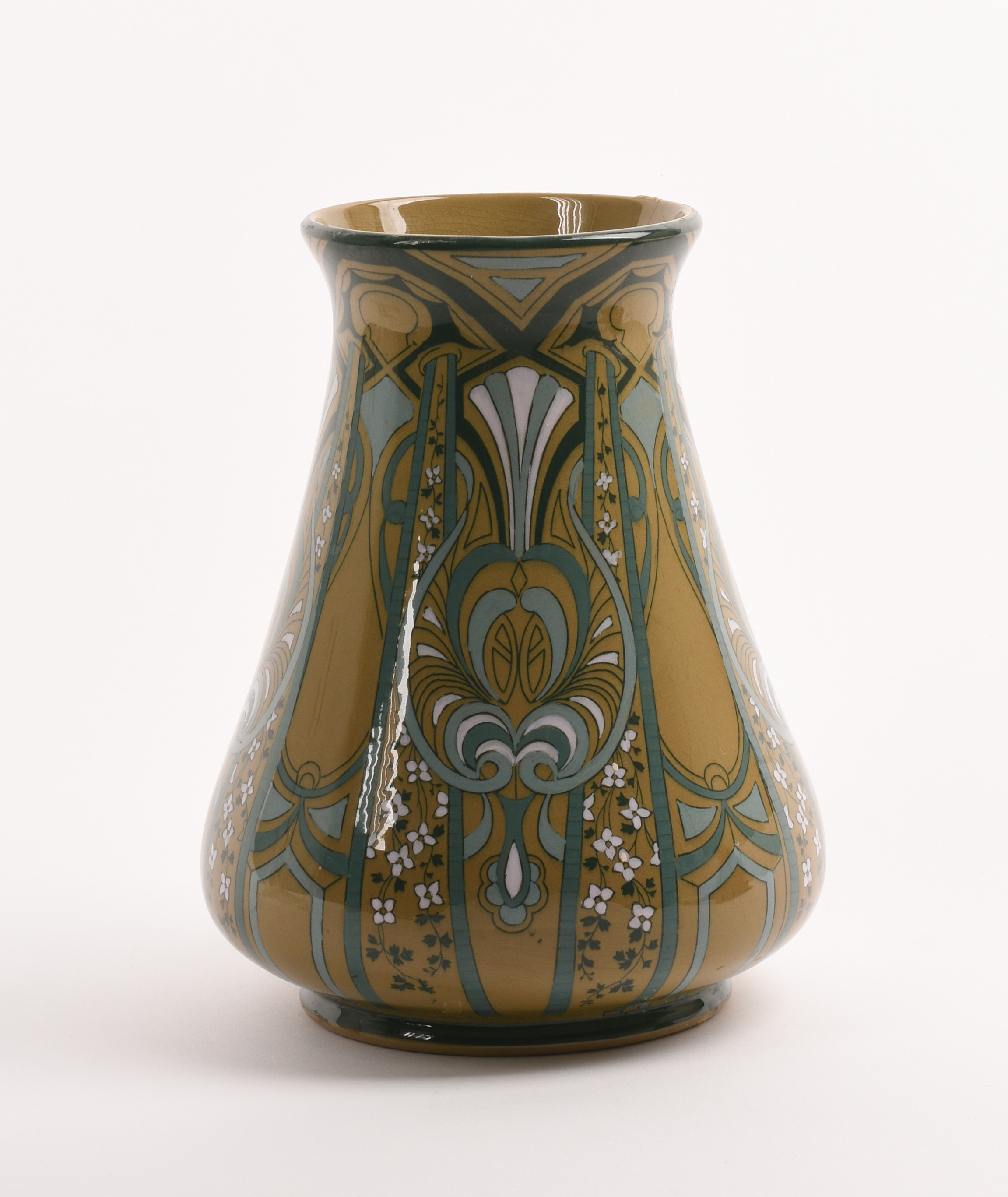 Lot 133 - Buffalo Pottery Deldare Ware Vase | Goose Pond Auction