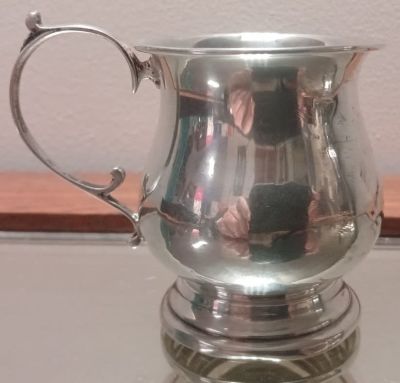 Lot 24 – A George V Silver Gill Measure by William Suckling (1920 ...