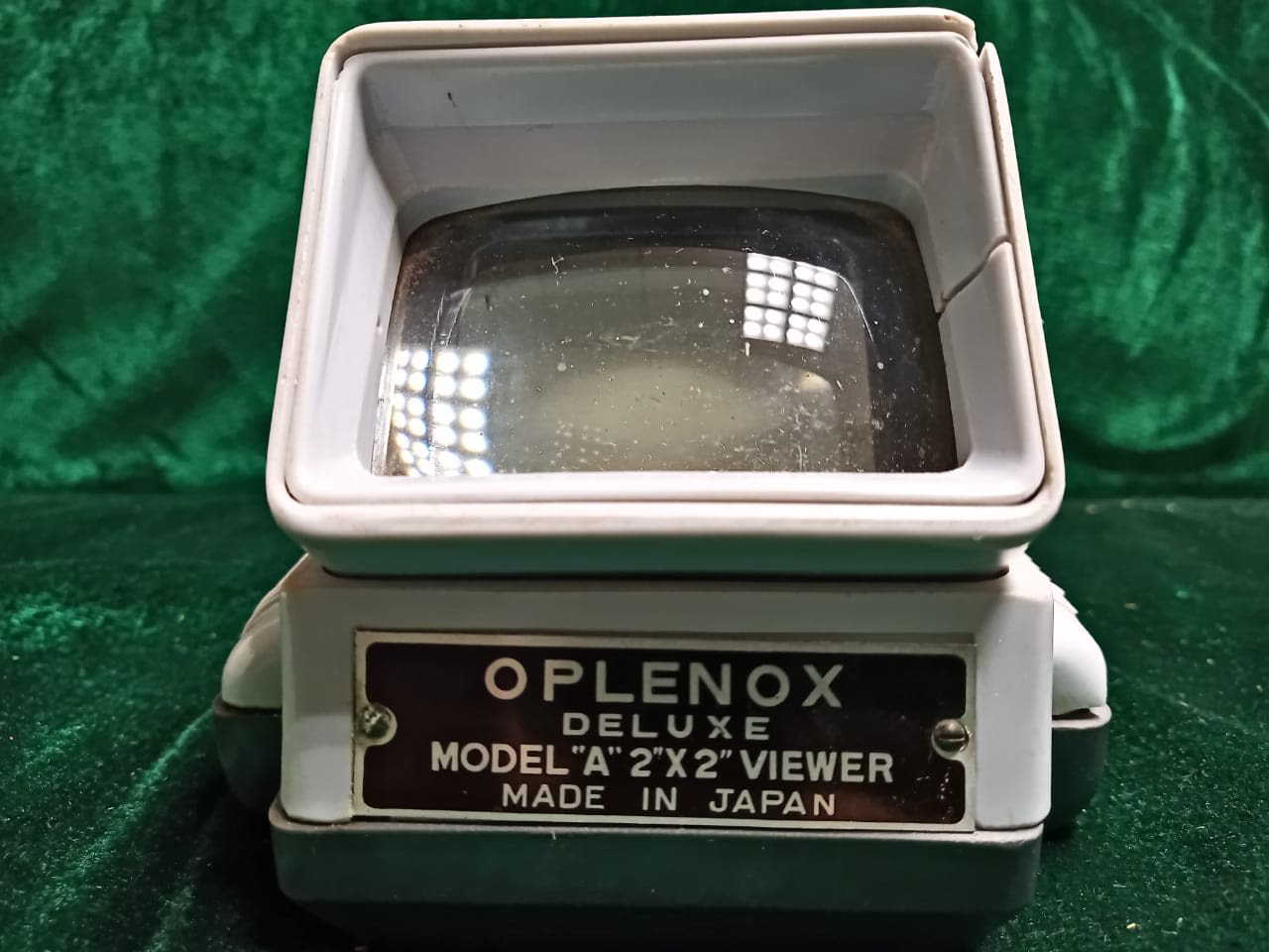 Lot 51 - Two Vintage Slide Viewers (Paterson and Oplenox) - Grand Oak ...