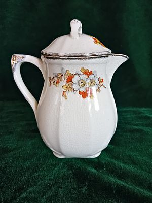 Lot 101 - Alfred Meakin Porcelain Tea Pot - Grand Oak Auctions